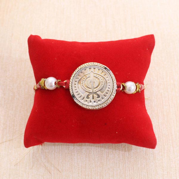 Send Metallic Khanda Rakhi with Chocolate Tray Online